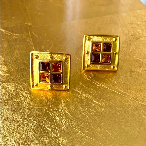 Jewelry | Rare Find Classy Vintage Amber Clip Ratings | Poshmark